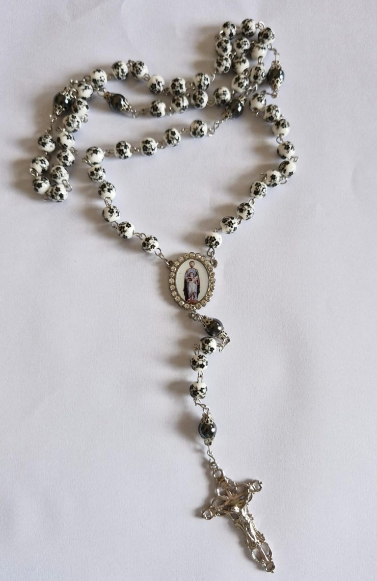 Terço de São José Dourado em Cristal Acrílico com Crucifixo - Izasbiju ...